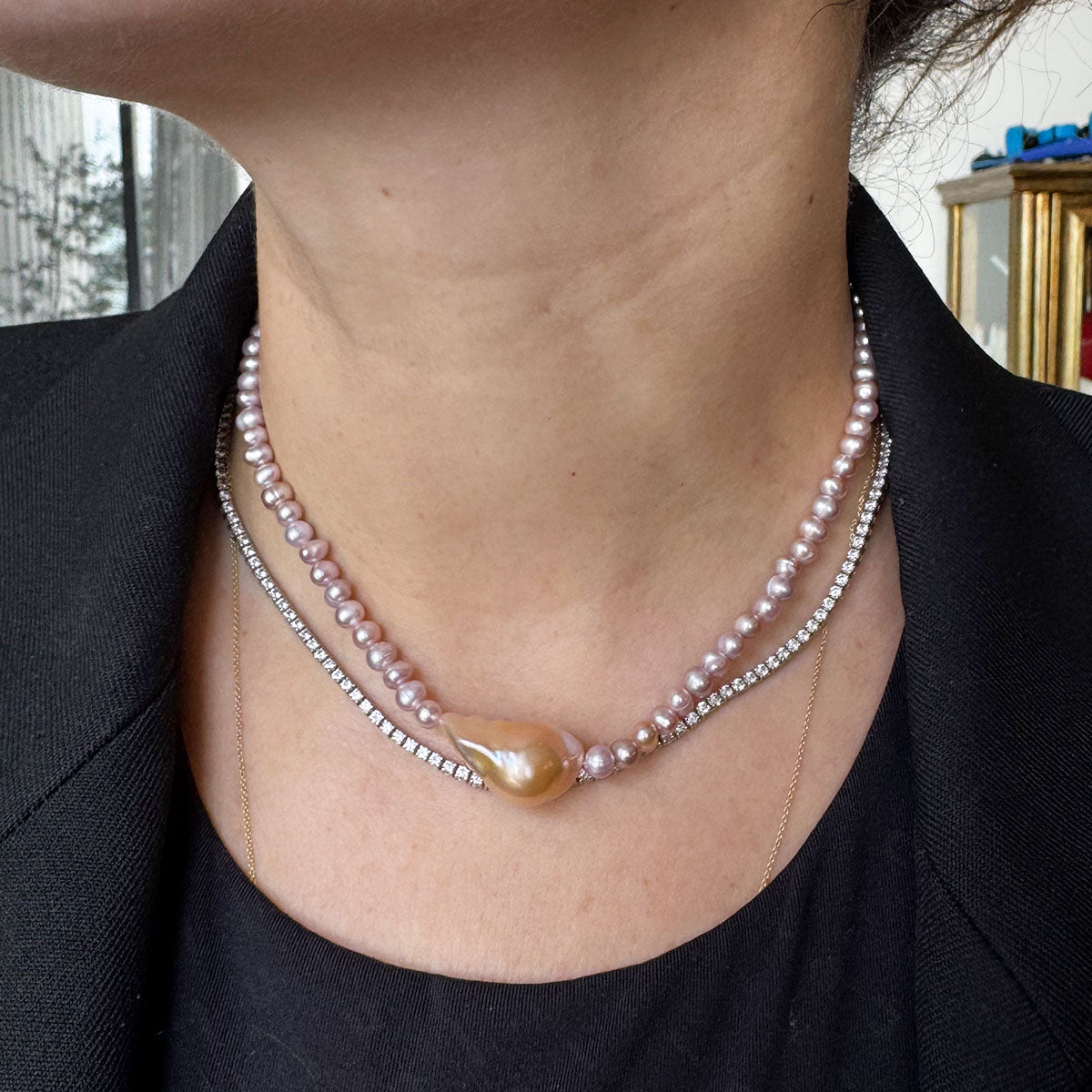 Choker perlas mini rosas con perla chunky. – Cherry Inc.